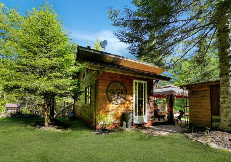 Waterfront Cottages For Sale in Haliburton > Troy Austen Real Estate Team